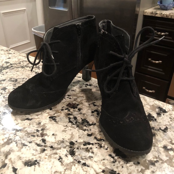 AEROSOLES | Shoes | Aerosoles Sleep In Black Suede Ankle Boot Booties ...
